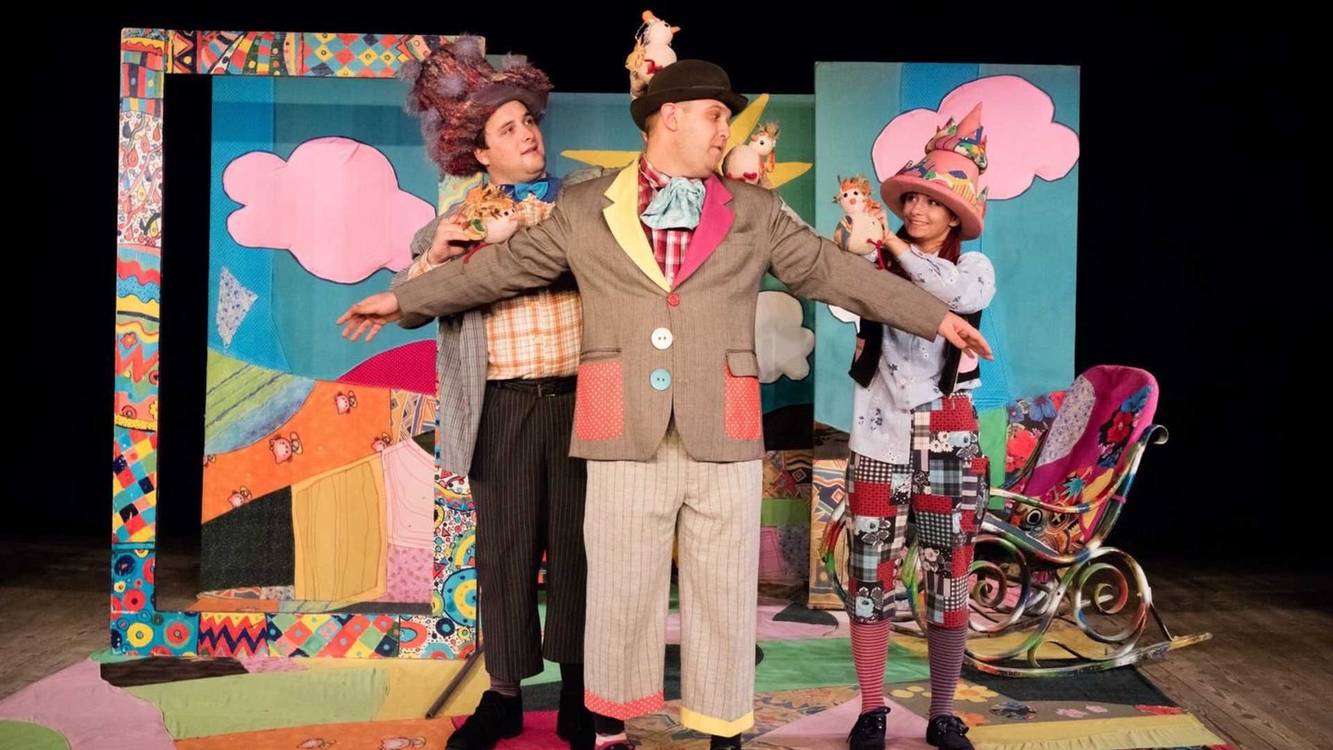 ИСТОРИИТЕ НА МИСТЪР ХЕПИ - ДКТ "Васил Друмев" - Шумен | Entase